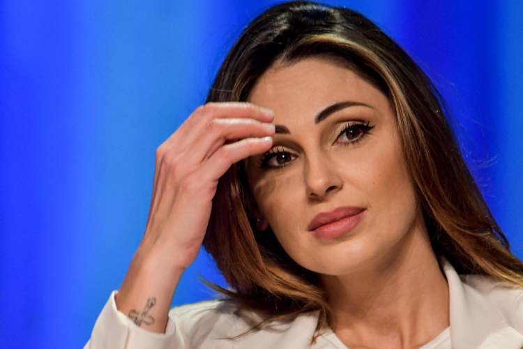 Anna Tatangelo | morta la mamma Palmira | aveva 67 anni «È una roccia ... Anna Tatangelo | morta la mamma Palmira | aveva 67 anni «È una roccia ...
